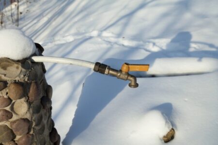 How To Winterize Outdoor Faucets The Right Way - Robinson Plumbing